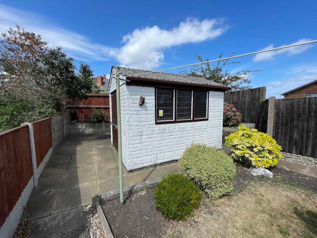125, Stourbridge, West Midlands, DY8 4NY