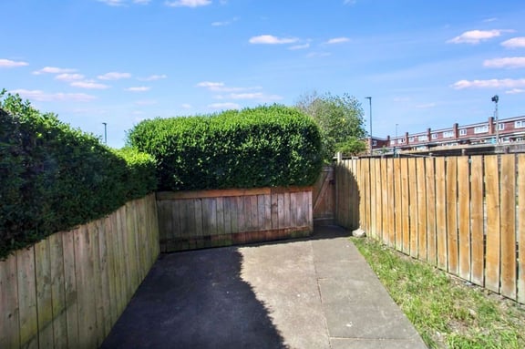 Ivy Close, Cruddas Park, Newcastle upon Tyne, Tyne and Wear, NE4 7DR ...